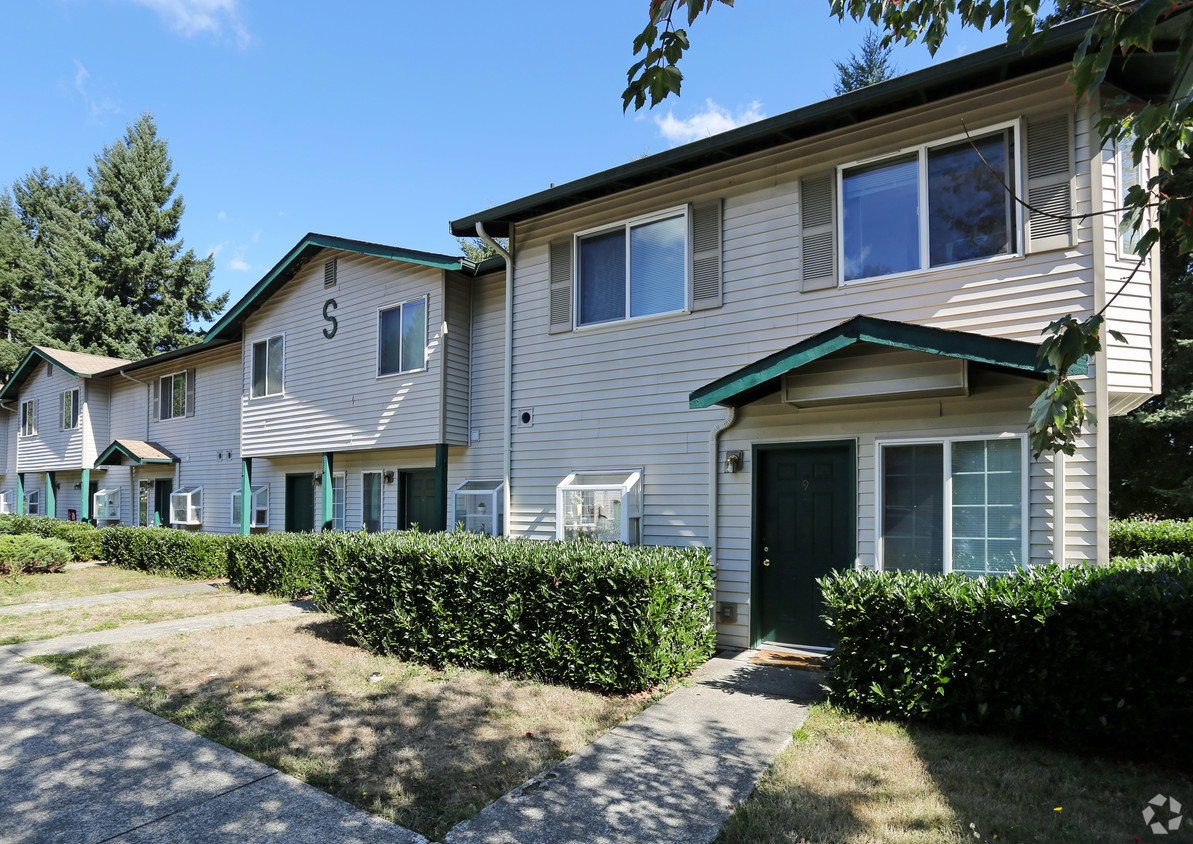 College Pointe 8 – SUHRCO Management, Inc.